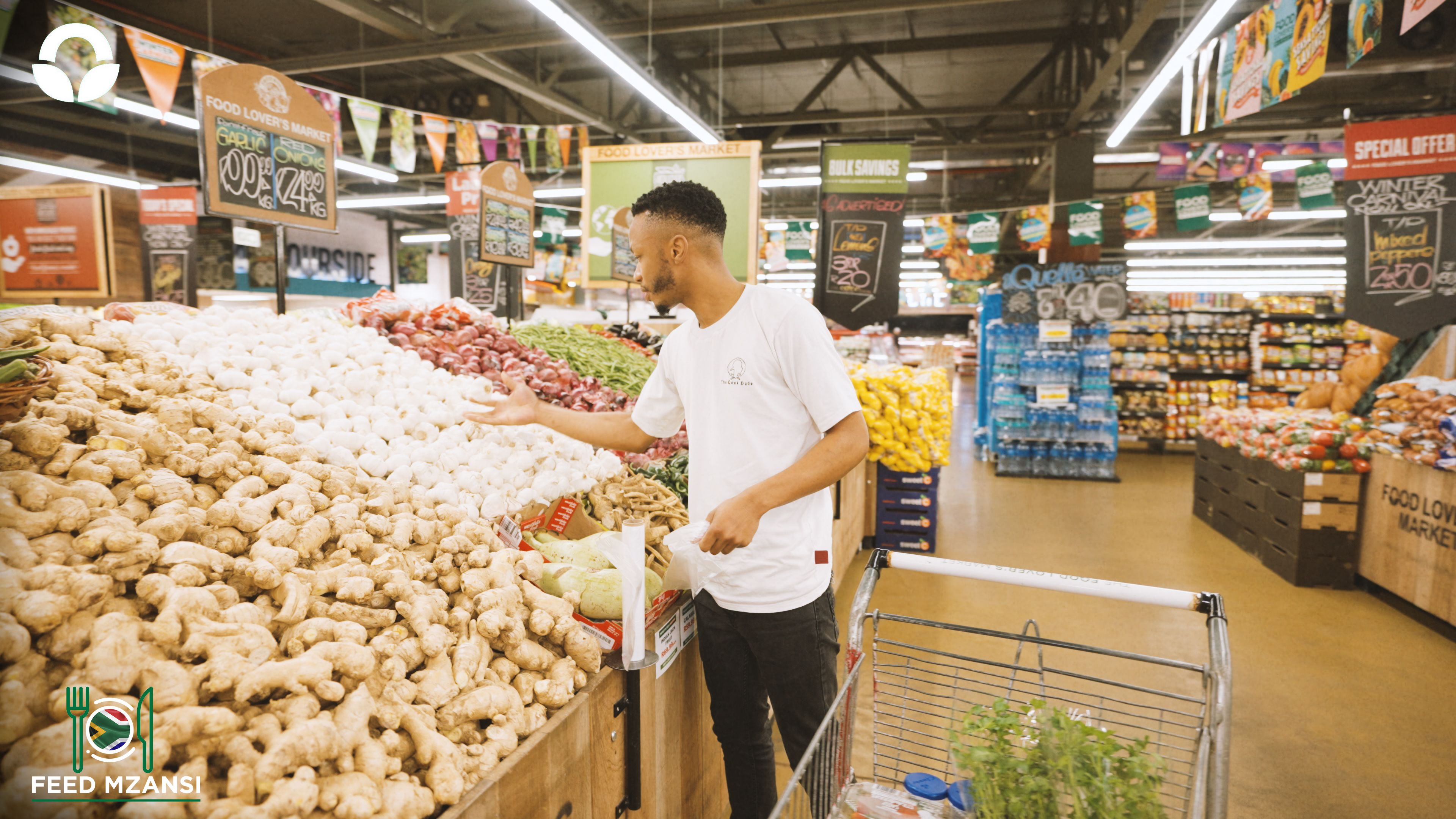 Chef Ayabonga Gope brings sunshine to 60 smiling faces in rainy Cape Town